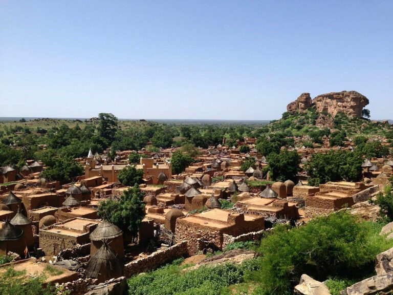 12 Enchanting Places in Mali That Look Straight Out of a Postcard