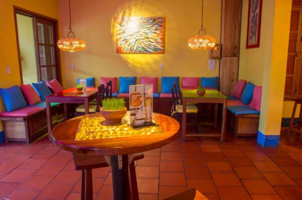 Eat Like a Local: Hoi An’s Top 19 Spots for Food Lovers