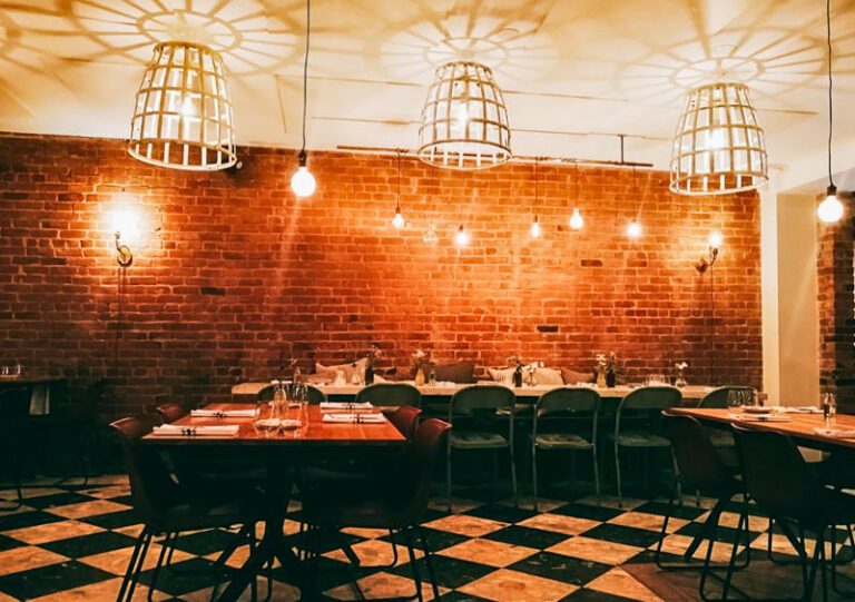 12 Coolest Places to Eat in Montreal: From Local Gems to Trendy Hotspots