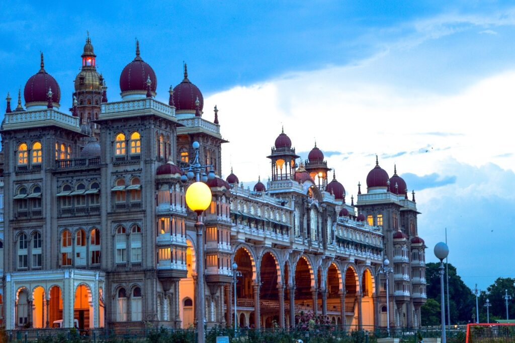 12 Scenic Destinations in Karnataka You Need to See - Global Viewpoint