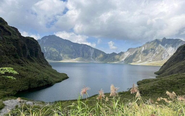 12 Must-See Destinations in Zambales in 2026