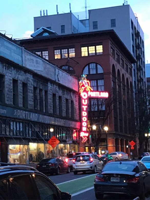 23 MUST DO Things in Portland at Night: Ultimate 2025 Guide!
