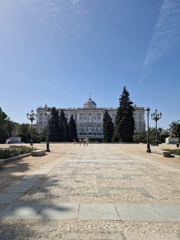 12 Amazingly Beautiful Places in Madrid That Feel Unreal - Global Viewpoint