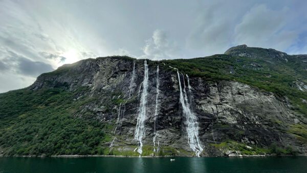 15 Must-Do Experiences in Geiranger, Norway (2025)