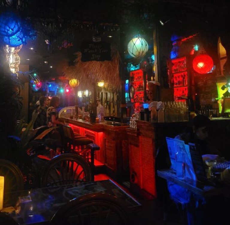 12 Cool & Unique Restaurants in Toronto (Foodie Experiences) - Global ...