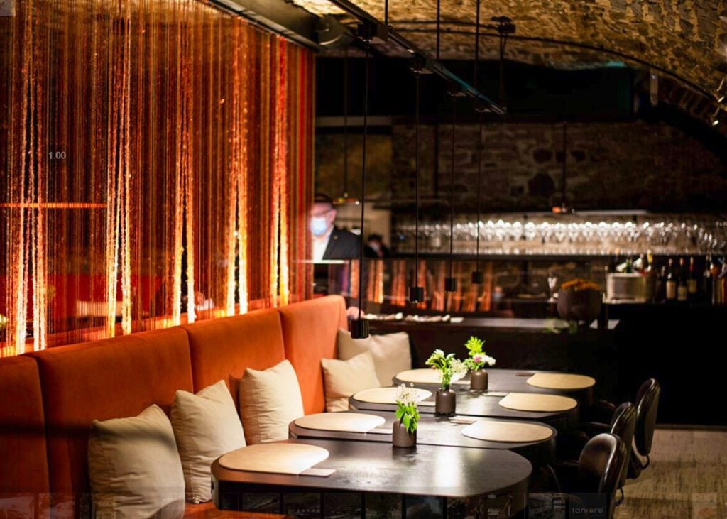 27 Unique Restaurants in Quebec City: Unusual Dining Experiences