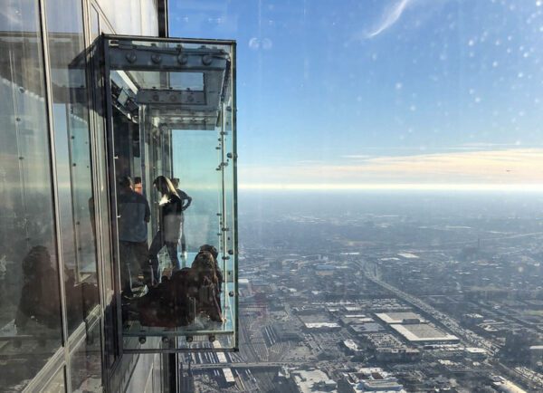 12 EPIC Things to Do in Chicago at Night (Beyond Deep Dish!)