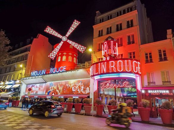 12 MAGICAL Things to Do in Paris at Night (2025 Guide)