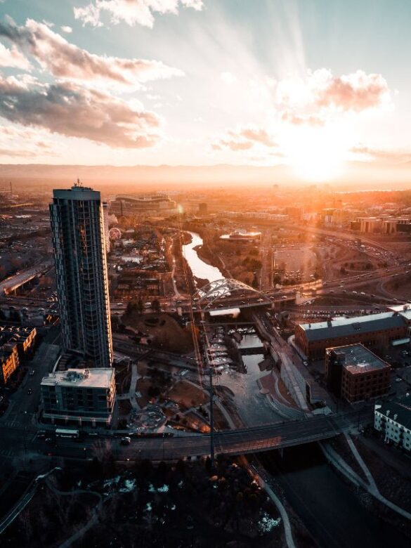 12 Must-Do Experiences in Denver For Young Adults (Millennials + Gen Z)