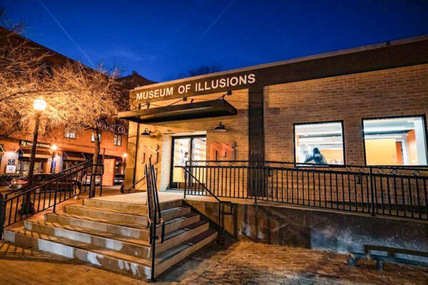 Guide to Dallas with Teens: Six Flags, Deep Ellum & BBQs