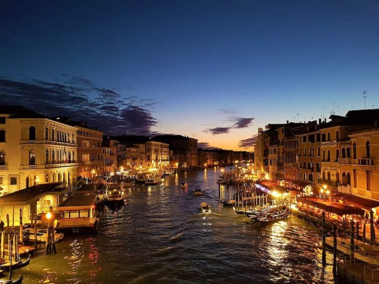23 Epic Things to Do in Venice at Night (2026)