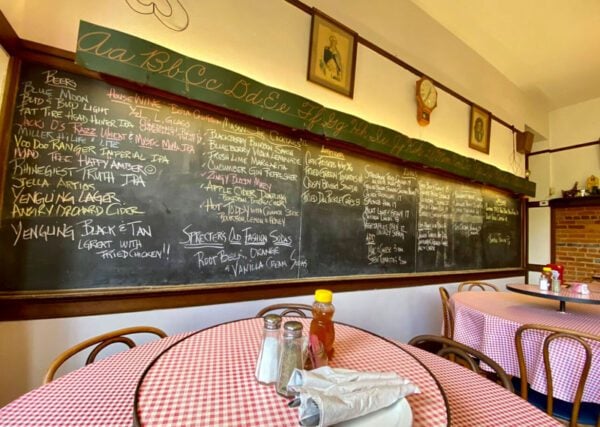 18 UNIQUE Restaurants in Ohio for Foodies (Ultimate List)