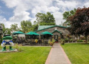 18 UNIQUE Restaurants in Ohio for Foodies (Ultimate List)