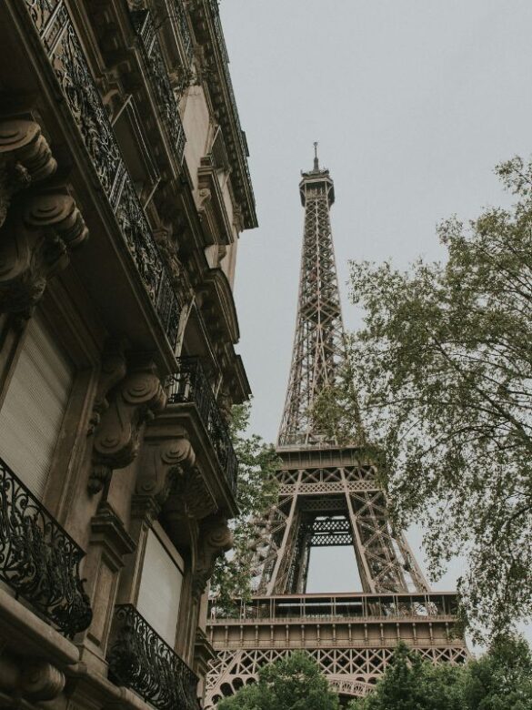 Top 10 Airlines for the Best Flights to France This Year - Global Viewpoint