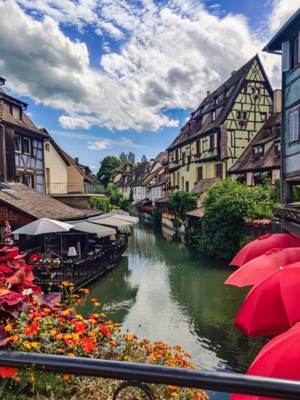 Top 10 Airlines for the Best Flights to France This Year - Global Viewpoint