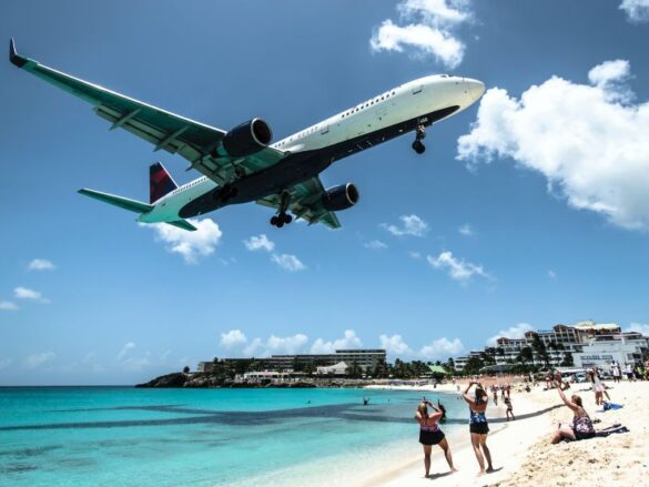 Top 10 Airlines for the Best Flights to France This Year - Global Viewpoint