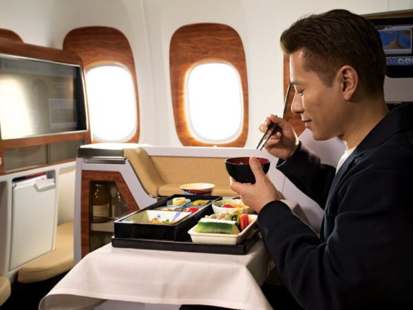 Emirates Business Class in 2025: Benefits, Seats, and Booking Tips