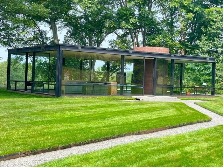 12 AMAZING Things to Do in New Canaan, CT (Top Attractions & Hidden ...