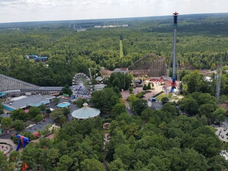 13 Picture-Perfect Amusement Parks in the Southeast US That Will Blow ...