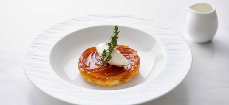 Qatar Airways First Class 2025 Review & Complete Guide - Global Viewpoint