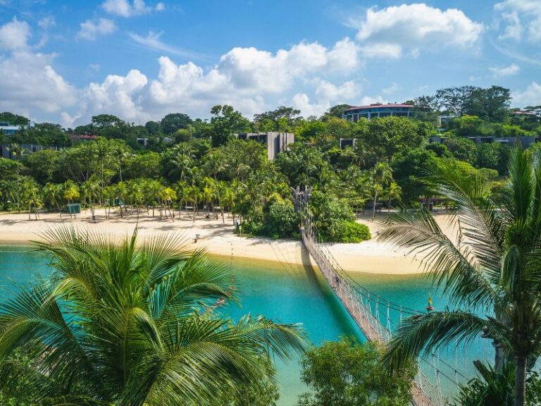 13 BEAUTIFUL Islands in the Philippines That Feel Like Paradise ...