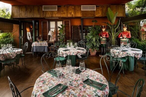 23 Wildly Unique Places to Eat in Italy (Trams, Caves + Hidden Gems)