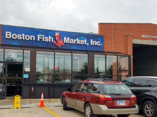 22 Unique Restaurants in the Chicago Suburbs: Extraordinary Places to ...