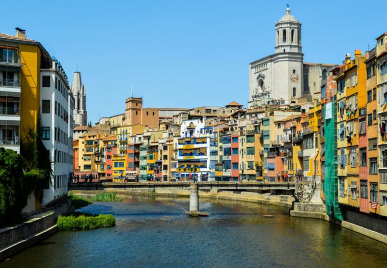 13 Epic and Beautiful Spots to See in Catalonia - Global Viewpoint
