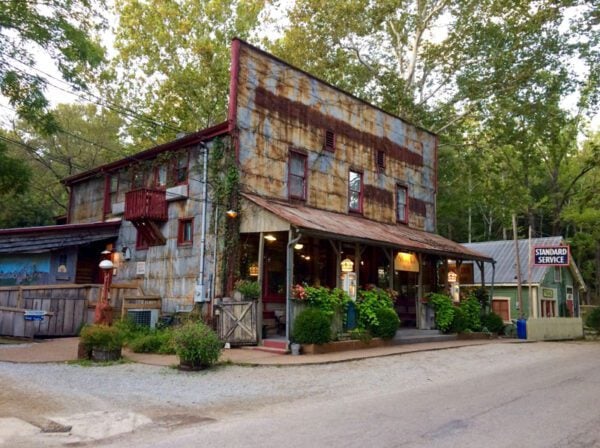 20 Fun Restaurants in Indiana That'll Surprise Even the Skeptics