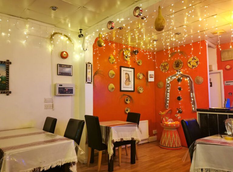 17 Must-Try Restaurants in Nottingham, England (Caves + Medieval Pubs)
