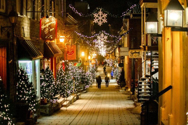 15 FUN Things to Do in Quebec City at Night (Updated in 2026)