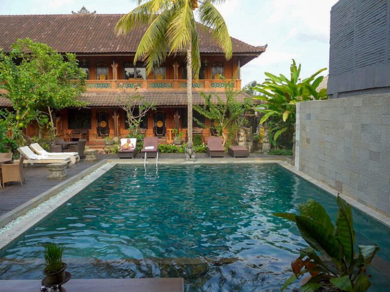 7 Best Social & Affordable Hostels in Bali for Solo Travelers