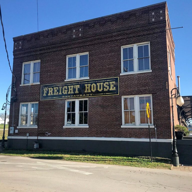 12 Unique Restaurants in Alabama: A Guide to the Most Extraordinary Meals
