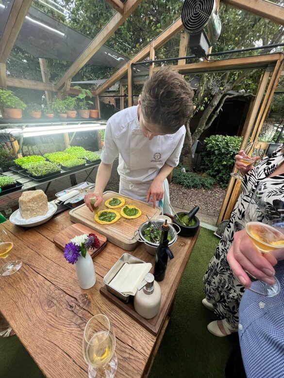 17 Must-Try Restaurants in Nottingham, England (Caves + Medieval Pubs)
