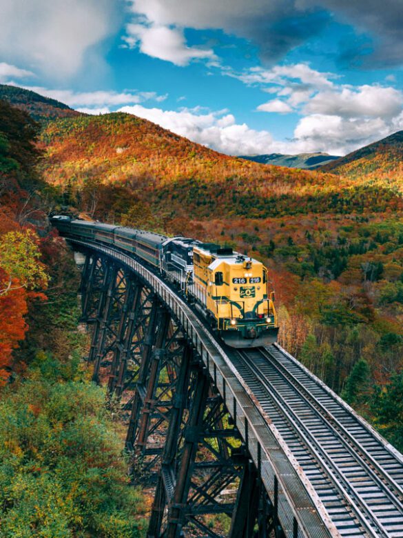 Top 7 Fall Foliage Tours in New England for 2025
