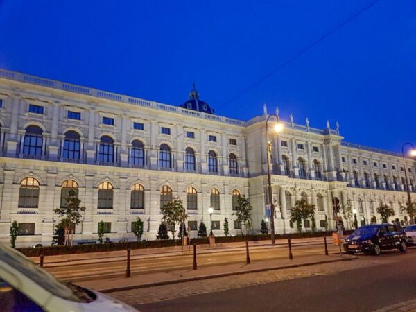 Vienna at Night: 15 Cool Things You Can’t Miss After Dark