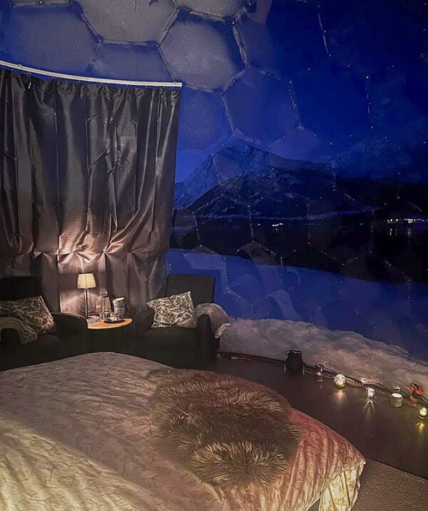 13 Beautiful Northern Lights Airbnbs in 2025: Igloos, Glass Houses ...
