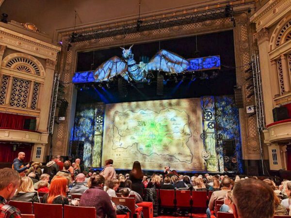15 MAGICAL Things to Do in Edinburgh at Night (Whisky Included!)