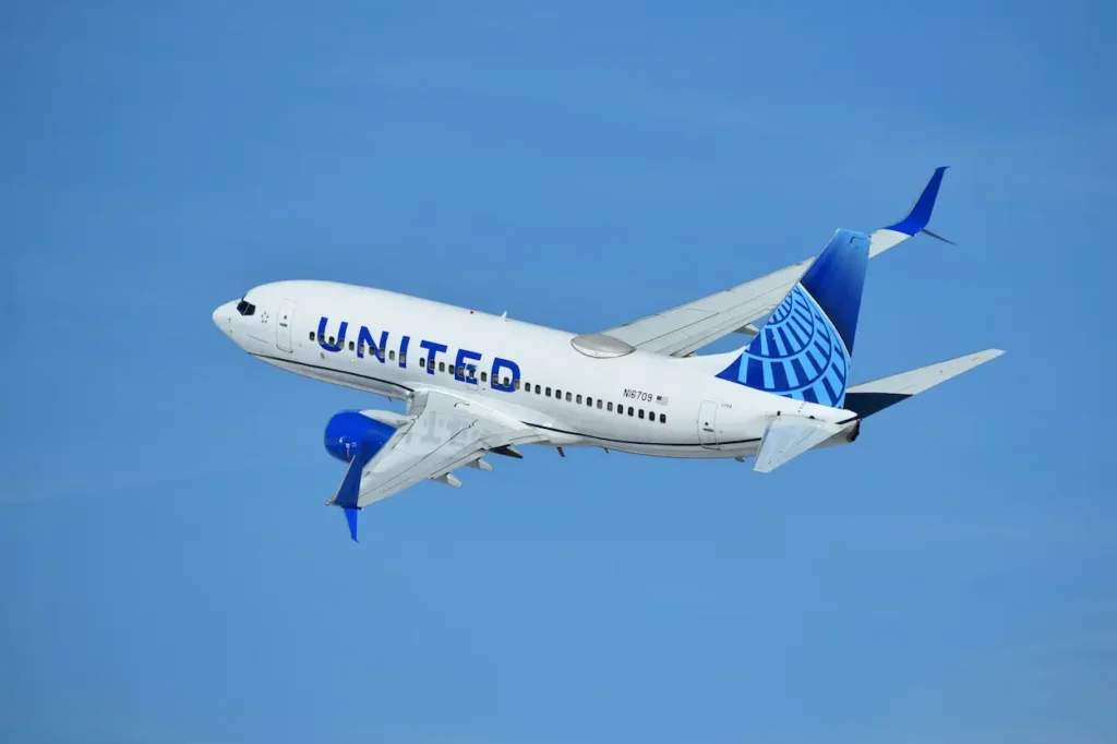11 Best Airlines to Fly Business Class to Japan (My 2026 Rankings)